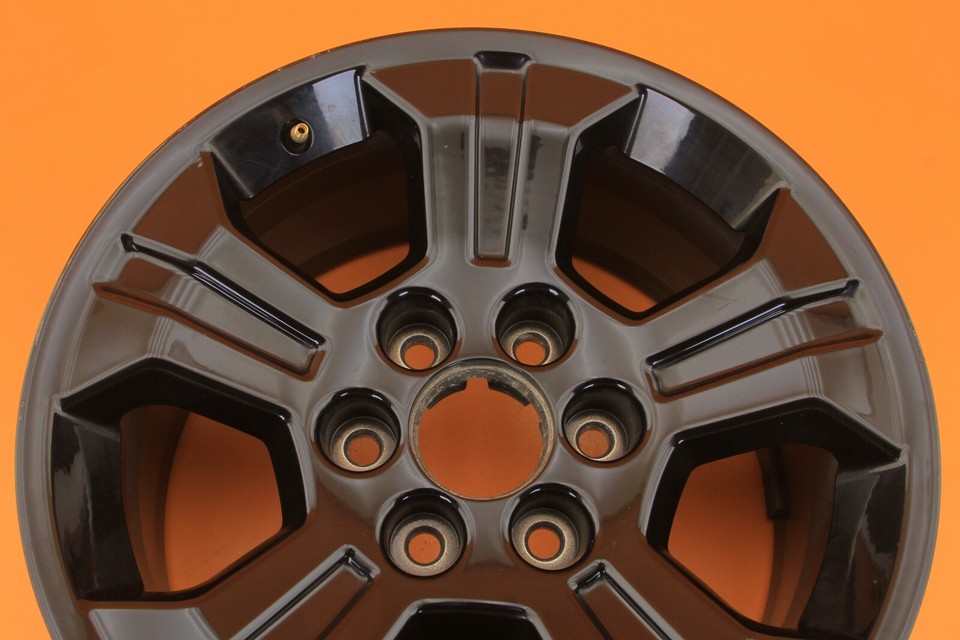 Chevrolet Silverado Suburban Tahoe Sierra 1500 2015-2020 18" Inch OEM ...