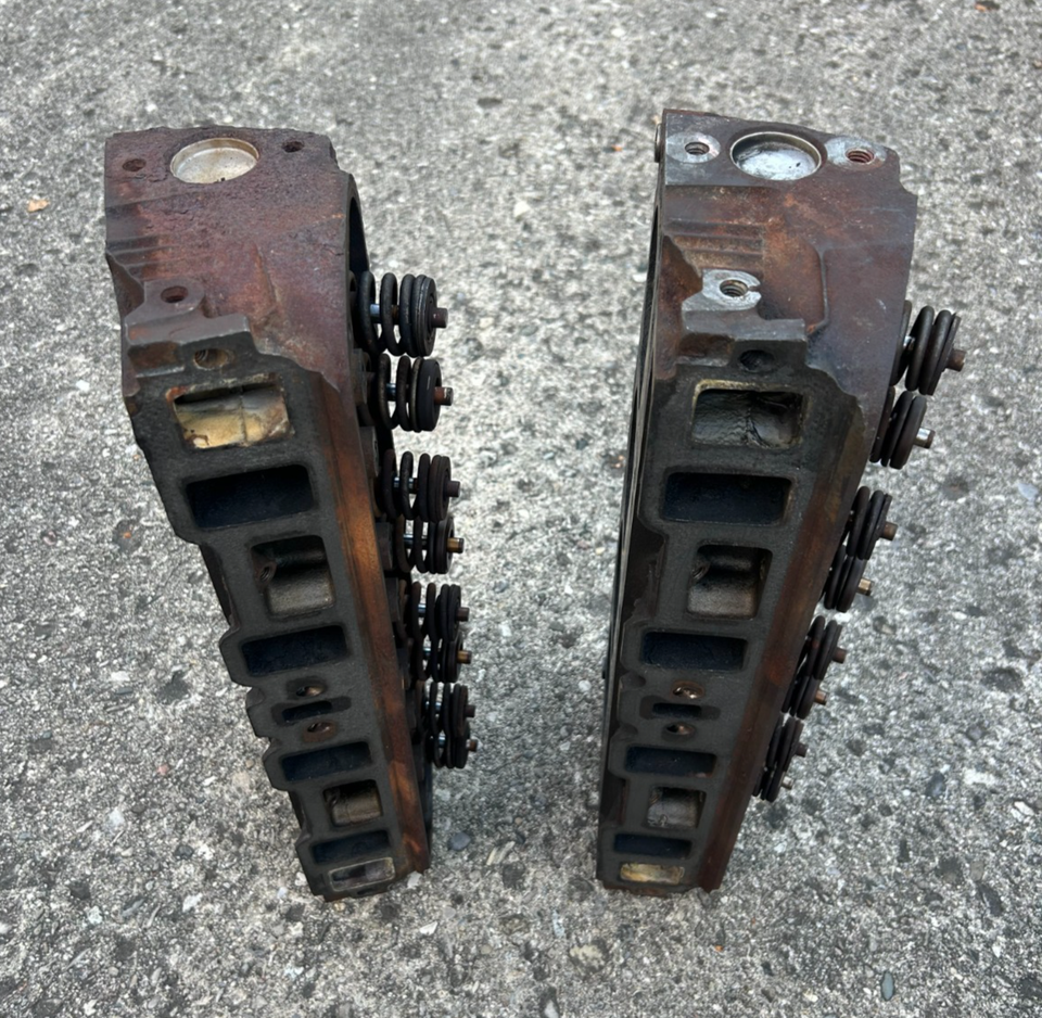 GT-40P Cylinder Heads Iron 4 Bar Explorer 87-93 Mustang GT LX 302 351 5 ...