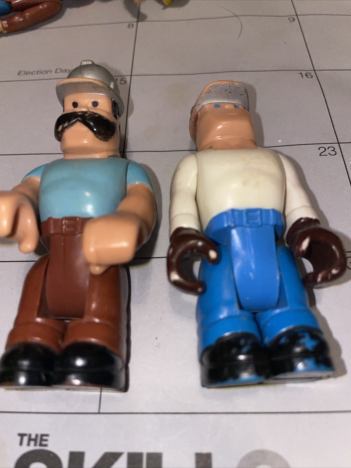 LOT OF 2 VINTAGE 1977 HUSKY HELPERS CONSTRUCTION ACTION FIGURES FISHER ...