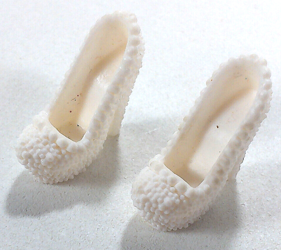 Mattel Barbie & Other Fashion Doll Shoes Knobby White Close-Toe Heels ...
