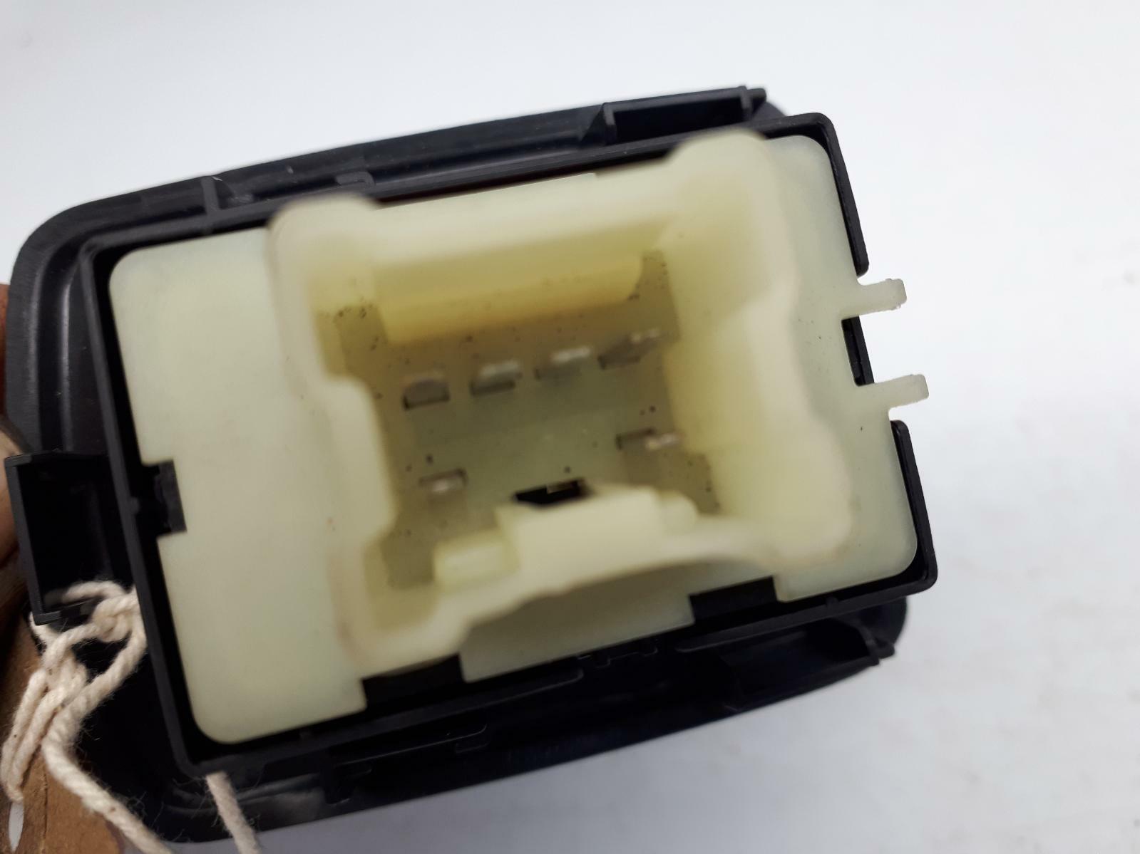 2019 Dacia Sandero Right Front Main Window Switch 254118617R for sale ...