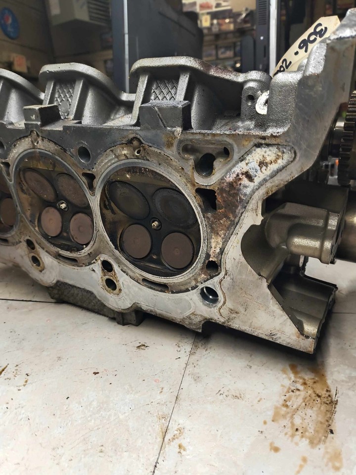 14-23 CHALLENGER 14 AVENGER 14-15 DURANGO 14-19 JOURNEY Cylinder Head 3 ...