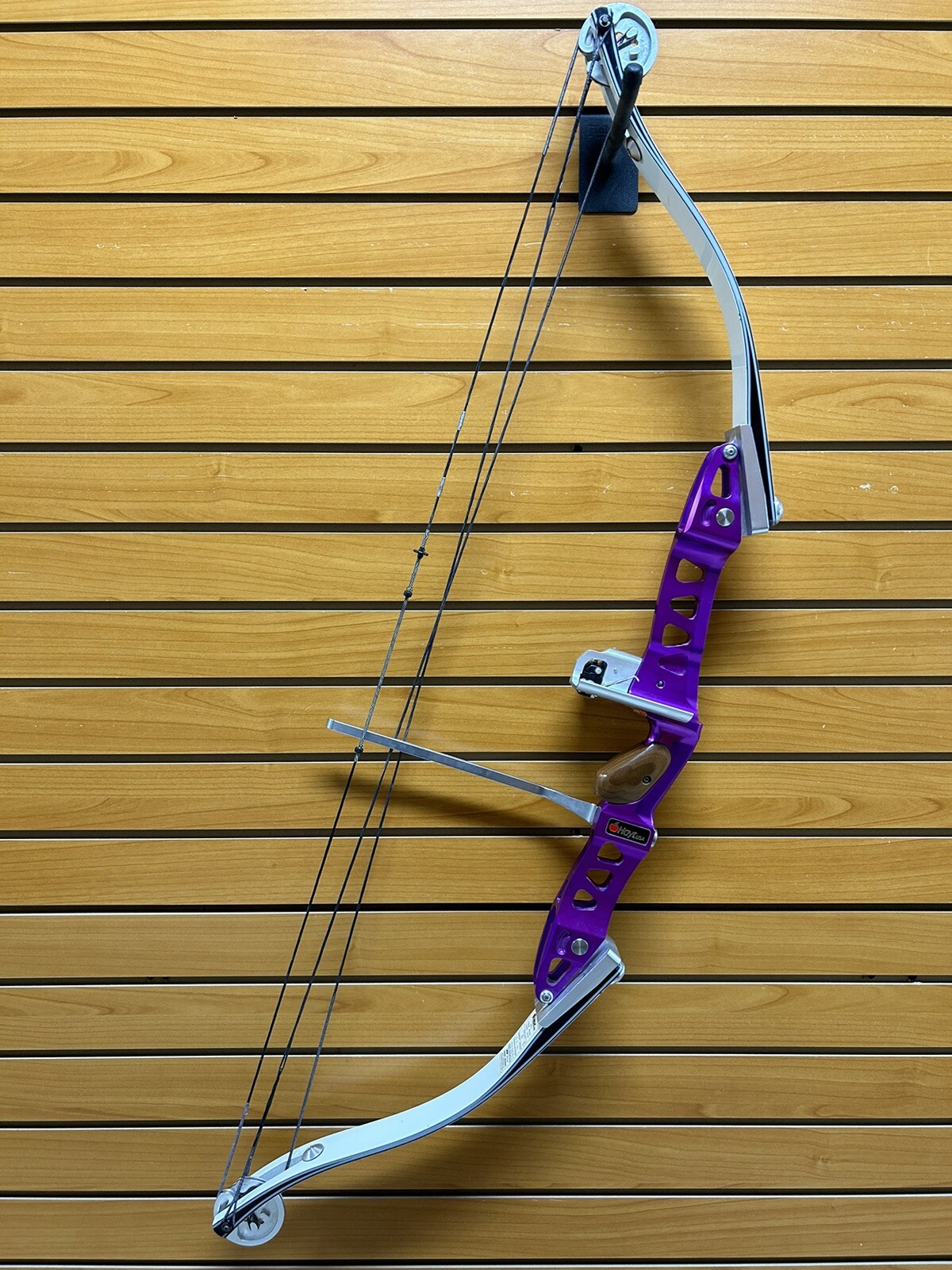 Beautiful Vintage Hoyt USA LH Target Compound Bow 50-60# Meridian Limbs ...