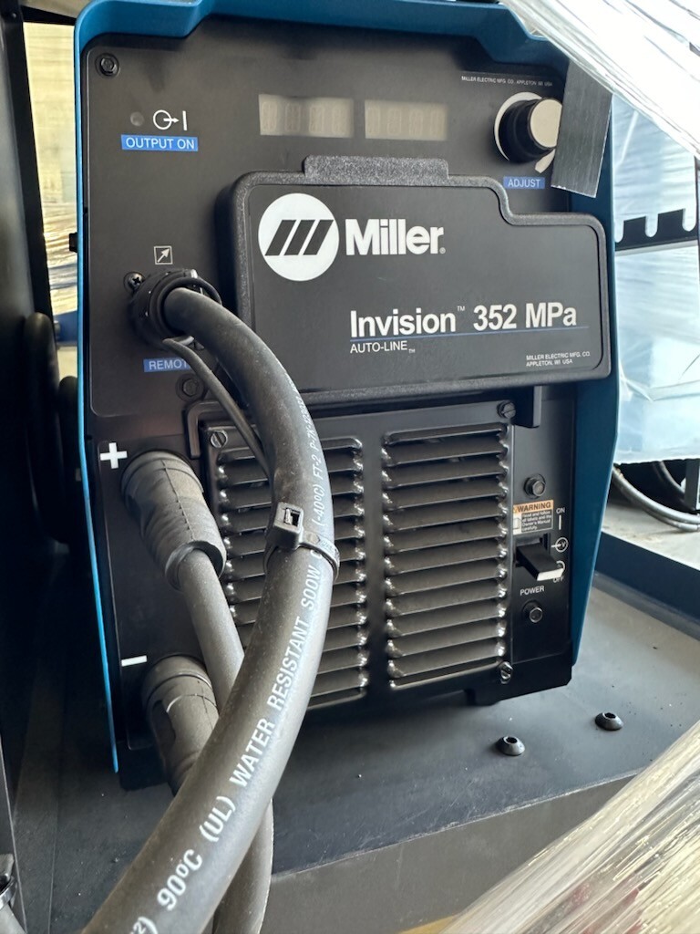 2022 Vectis Cobot Welding Station 8XR Miller Mig Welder Universal ...