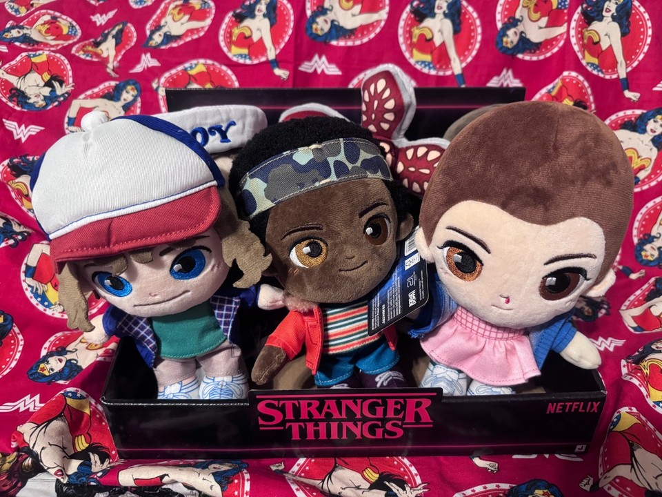 2025 JAZWARES STRANGER THINGS NETFLIX CHIBI COMPLETE SET OF 6 PLUSH ...