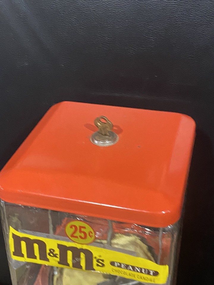 Northwestern Model 60 Quarter Peanut Machine Candy Machine Glass Globe ...