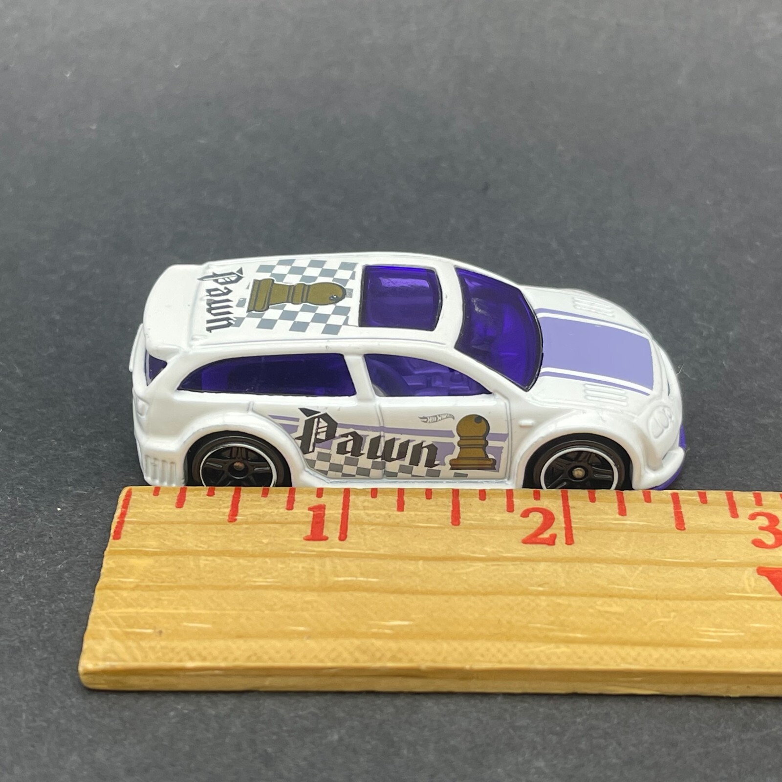 2018 Hot Wheels Audacious Checkmate Car White Pawn Chess Diecast 1/64 ...