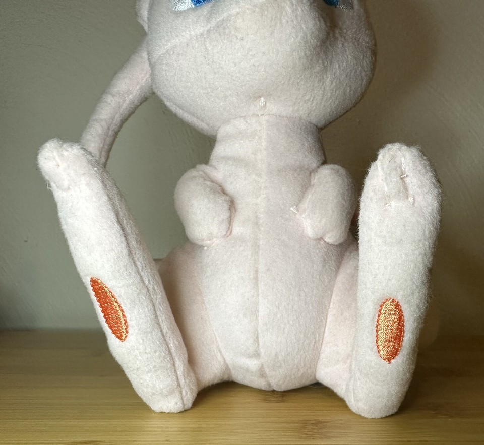 Pokemon - Mew #151 - Sitting Plush Kids Toy - Tomy 2013 - Nintendo ...