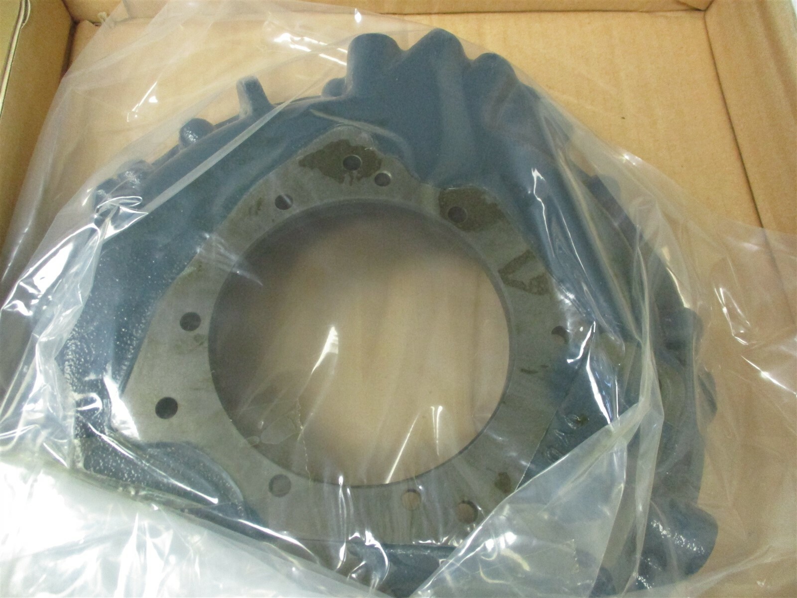 15878-04616 GENUINE OEM KUBOTA FLYWHEEL HOUSING D722 D902 Z482 | eBay