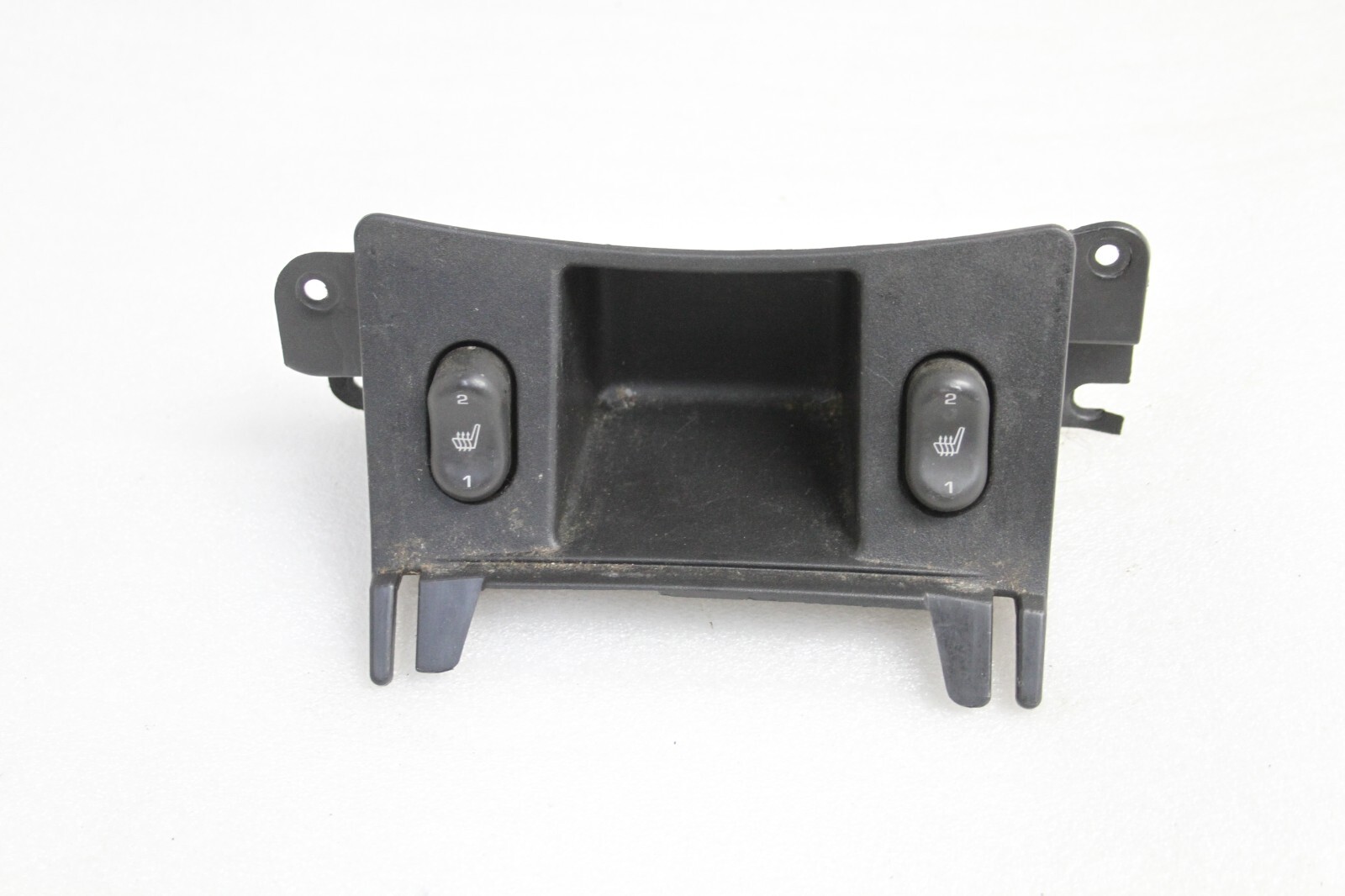2004-2007 Saturn Vue Dash Heated Seat Control Switch Bezel Panel ...
