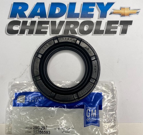 NEW GM OEM FRONT- AXLE SEALS- GENERAL MOTORS GMC 15286593 | eBay