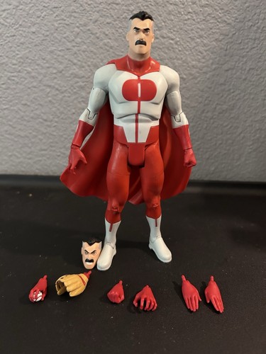Invincible Omni-Man Diamond Select | eBay