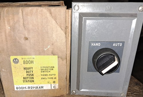 ALLEN BRADLEY 800H-R2HA4R - Series C - Hand-Auto - Type 4X Enclosure ...