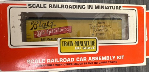 Train Miniature HO Kit 2315 40’ Double Sheathed Beer Reefer Blatz Old ...