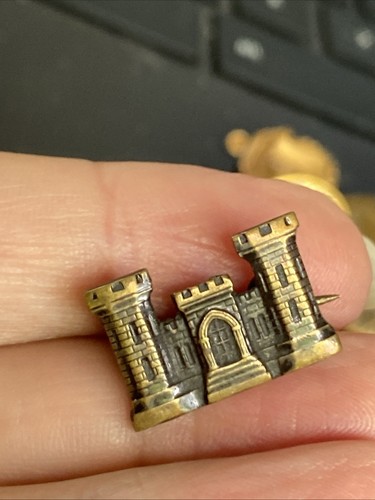 Vtg Military Hat Lapel PIN GOLD TONE U S Army Corps ENGLAND CASTLE | eBay