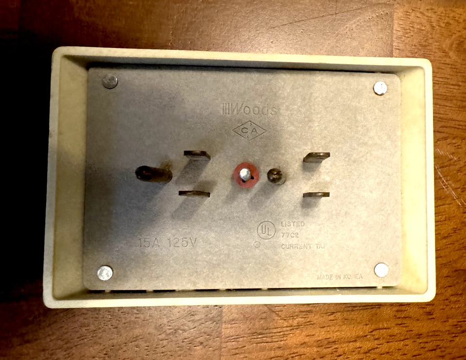 Woods outlet expander - UL listed current tap for 15amp grounded ...