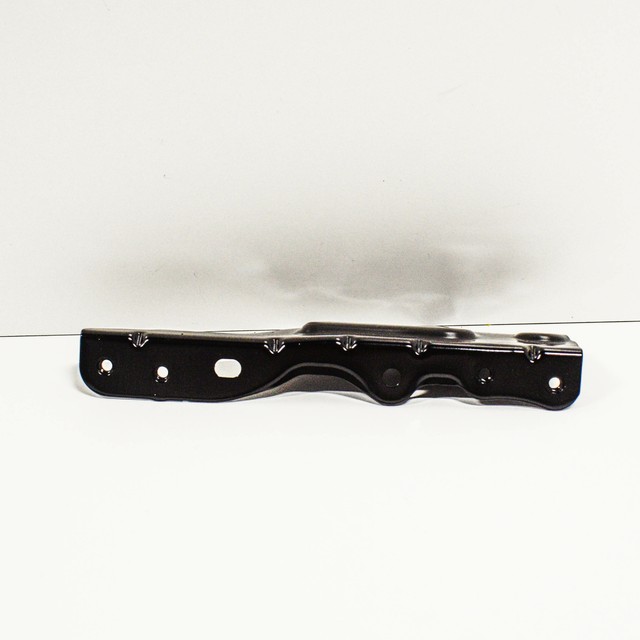 VOLVO V90 Front Wing Right Lower Bracket 31440215 GENUINE for sale ...