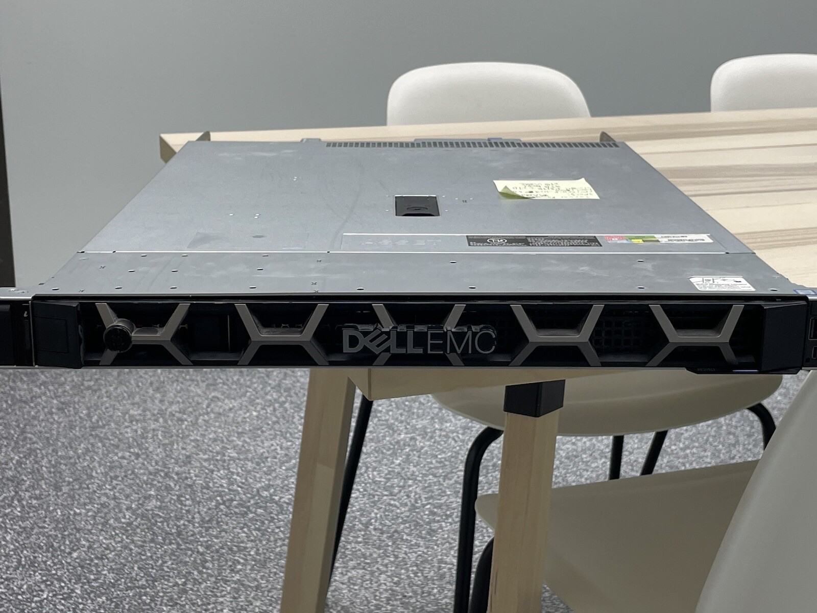 Dell EMC Poweredge R240 E57S 4tb | eBay