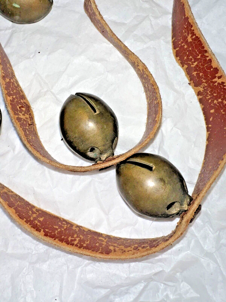 Antique TEN CROTAL BELLS Horse Sleigh CAST BRONZE Oval DEER SKIN ...