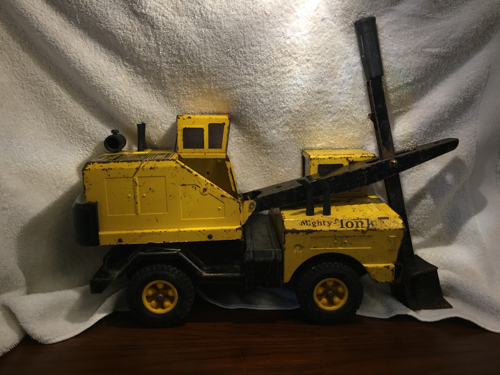 Vintage 1970s Yellow Tonka Mighty Shovel Pressed Steel Wheels And Boom ...