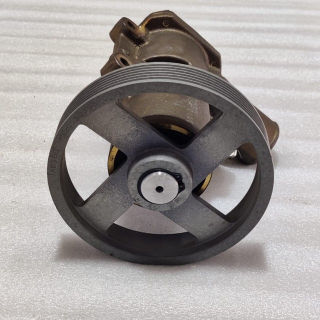 Volvo Penta D4 Seawater Pump D-4 3584062 Marine Diesel Engine Sea Water ...