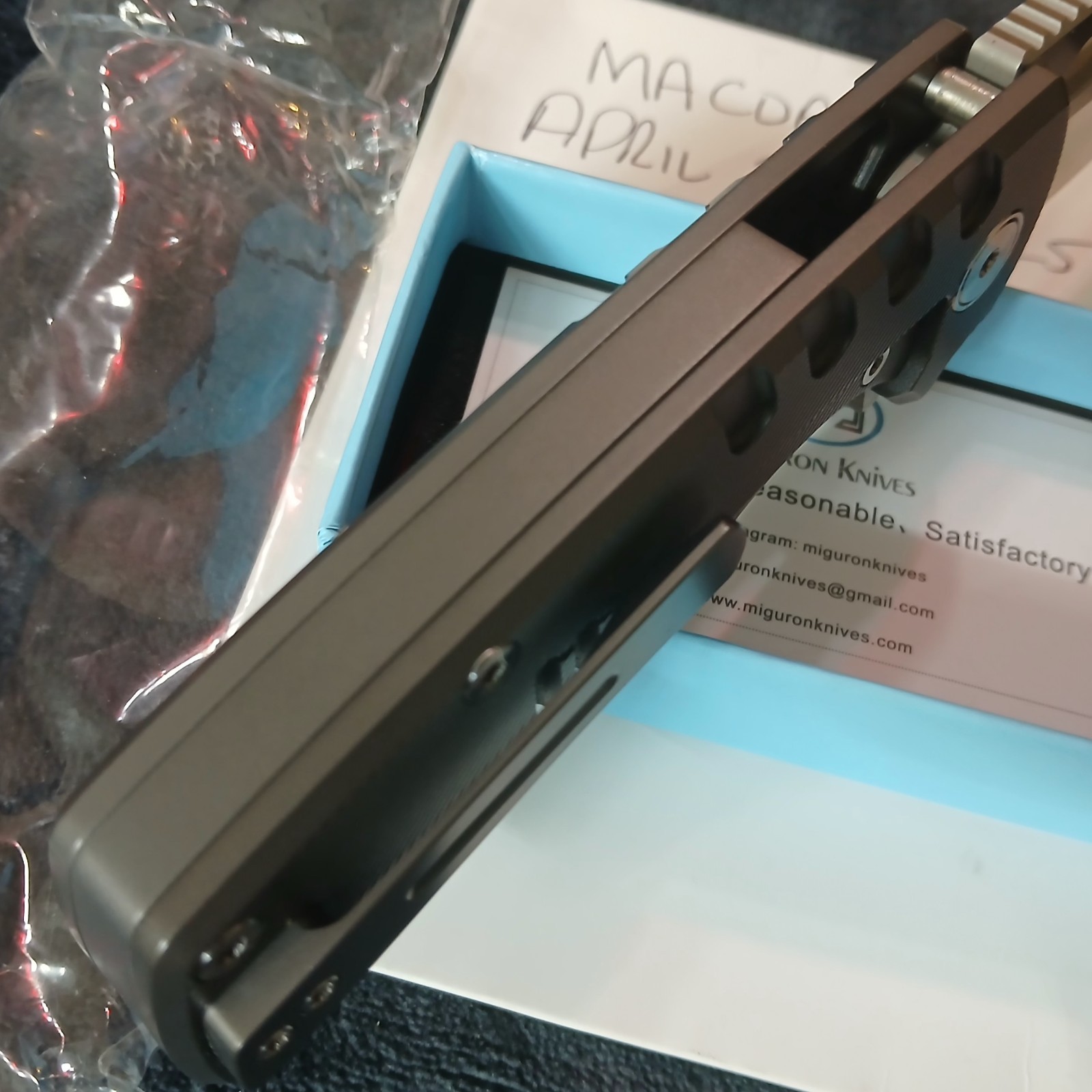 Miguron Knives ARMA I Frame Lock Drop Point Pocketknife Titanium Handle ...