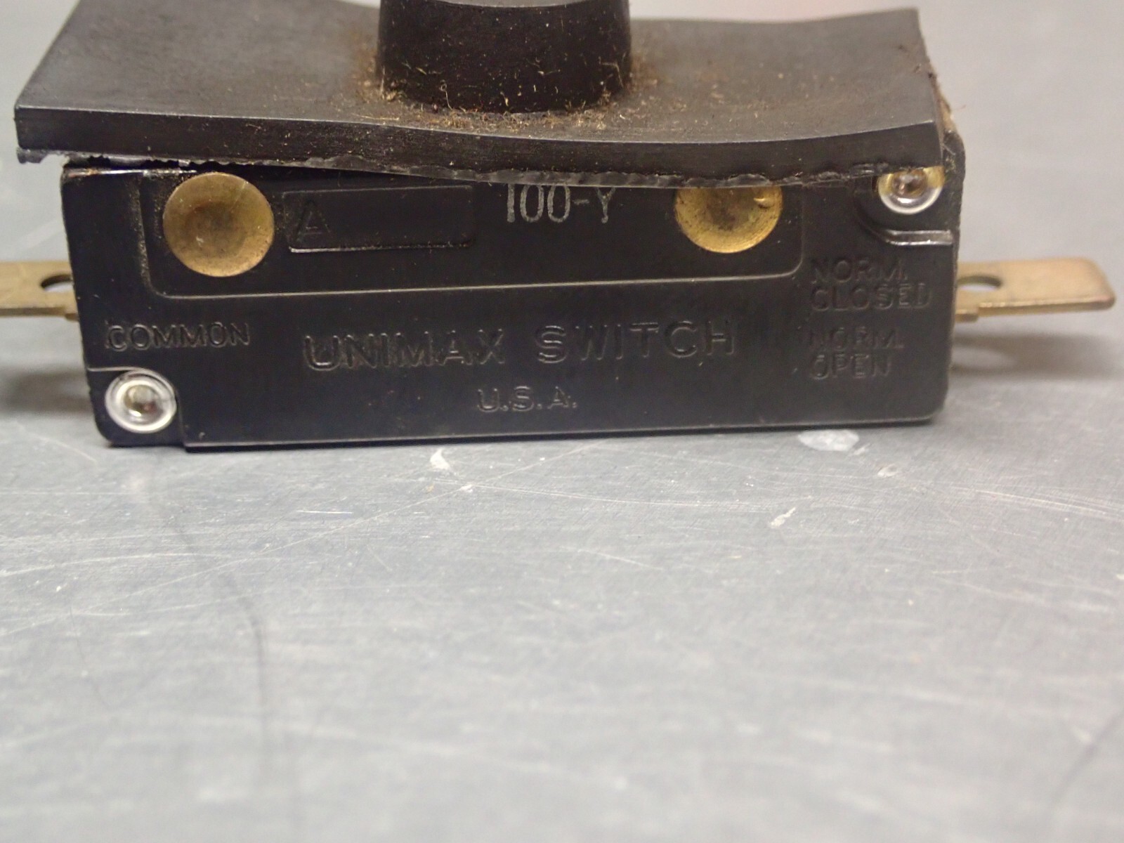 Unimax Switch 100-Y Limit Switches New Old Stock (Lot of 4) See All ...