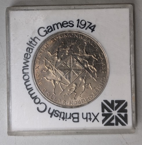 1974 NEW ZEALAND Commonwealth Games Commemorative CROWN Size Coin IN ...