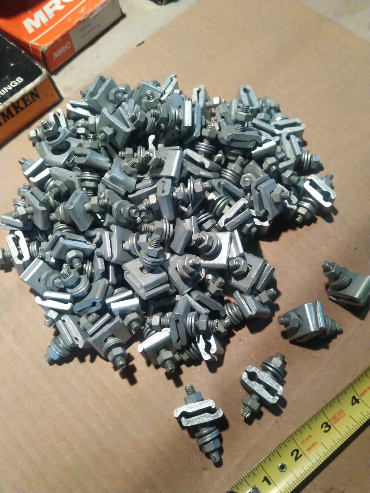 100) Diamond #26-09010, "D" Cable Lashing Wire Clamp, "Bug Nut" Stkd ...