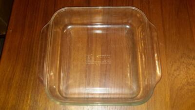PYREX 8" GLASS BROWNIE BAKING DISH | eBay