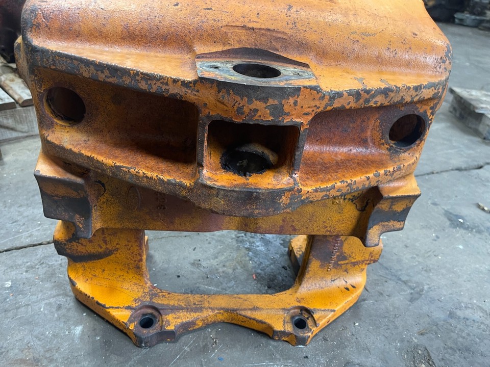 1987 Ford 6610 Tractor Front Bolster Bracket E3NN3A042AA | eBay
