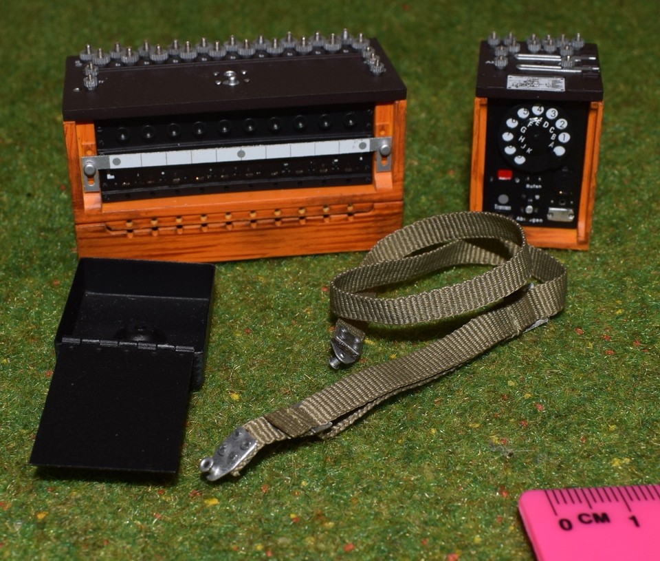 Dragon in Dreams DID 1/6 Scale WW II German Comms Switchboard from Drud ...