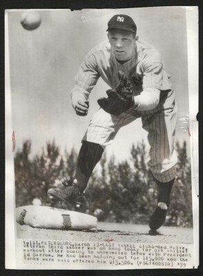 Red Rolfe NY Yankees All-Star 3rd baseman 8x11, Type III Vintage 1939 ...