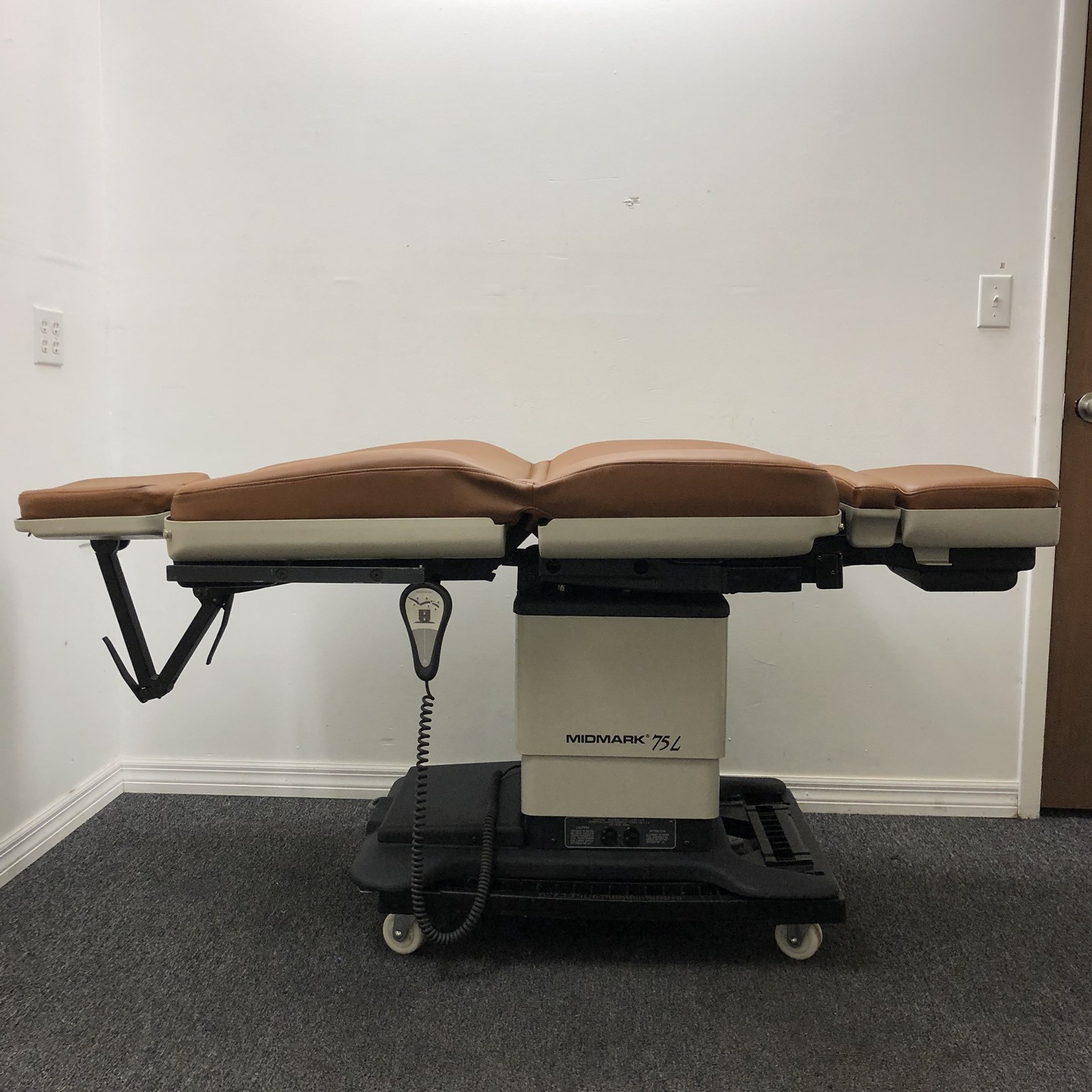 Midmark Ritter 75L Power Procedure Chair New Upholstery In Any Color | eBay