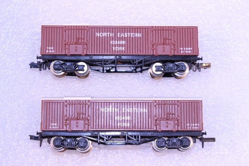 N Gauge Farish LNER Bogie Box Vans x 2 | eBay UK