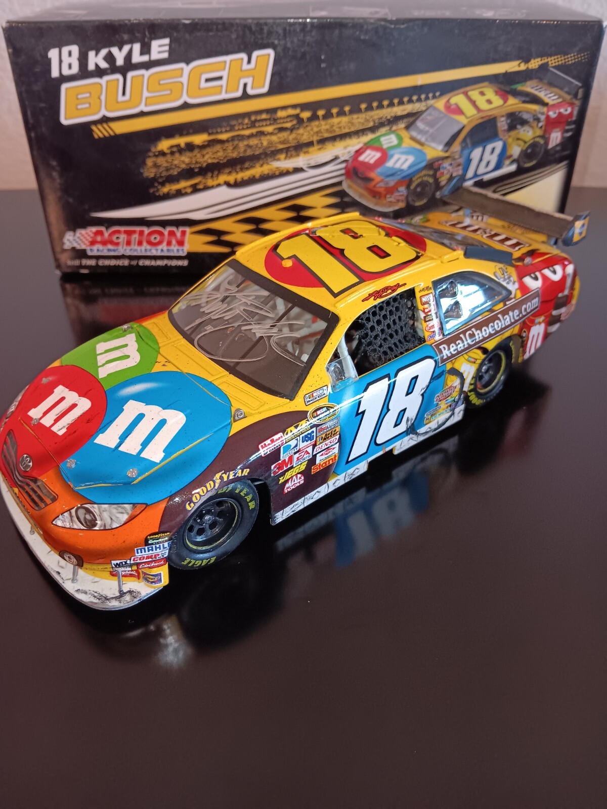 Kyle Busch 2009 Autographed Bristol Win Custom 1/24 Diecast | eBay