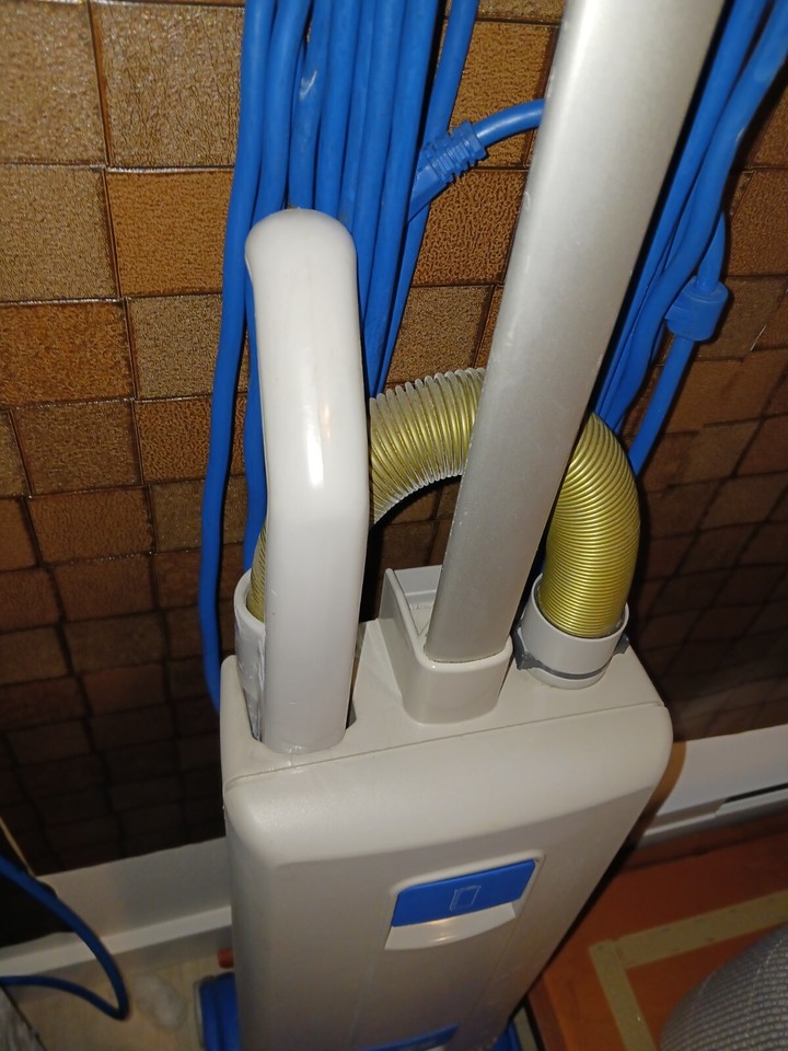 Windsor Sensor S12 Commercial Vacuum | eBay