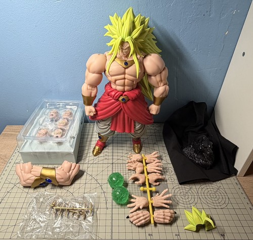 Dragon Ball Z Broly KONG Studio Beast Deities B012L Fenrir Sh Figuarts ...