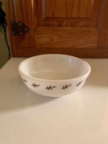 Vintage Pyrex Corning Tableware Bowl Green Leaf Pattern | eBay