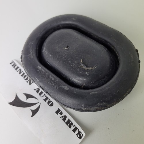 2000-2006 Ford Taurus Trunk Drain Plug Floor Black Single (1) OEM | eBay
