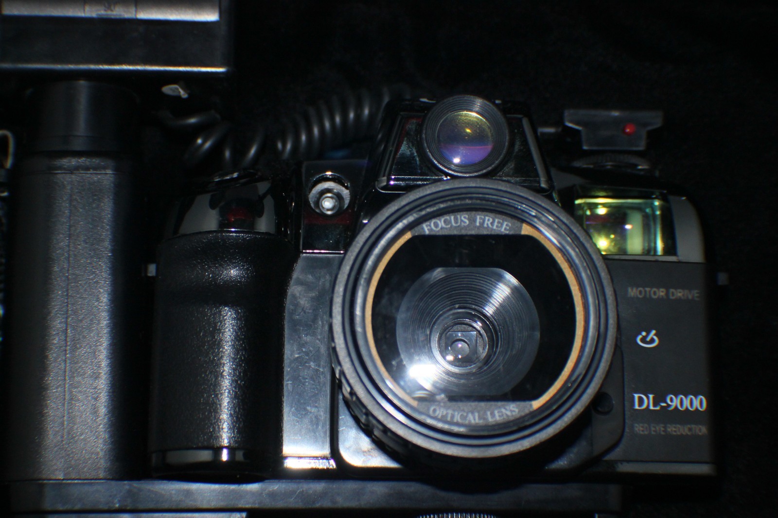 Canon DL-9000 Vintage Film Camera W/Flash Red Eye Reduction Point Carry ...