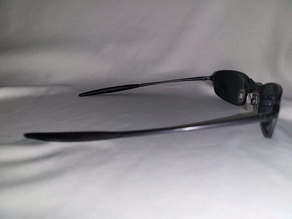 Black Oakley Square Wire 2.0 Sunglasses/Black Iridium lenses & Soft ...