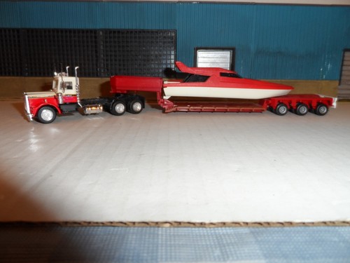 HERPA HO SCALE CUSTOM KENWORTH W900 WITH LOWBOY TRAILER AND BOAT | eBay