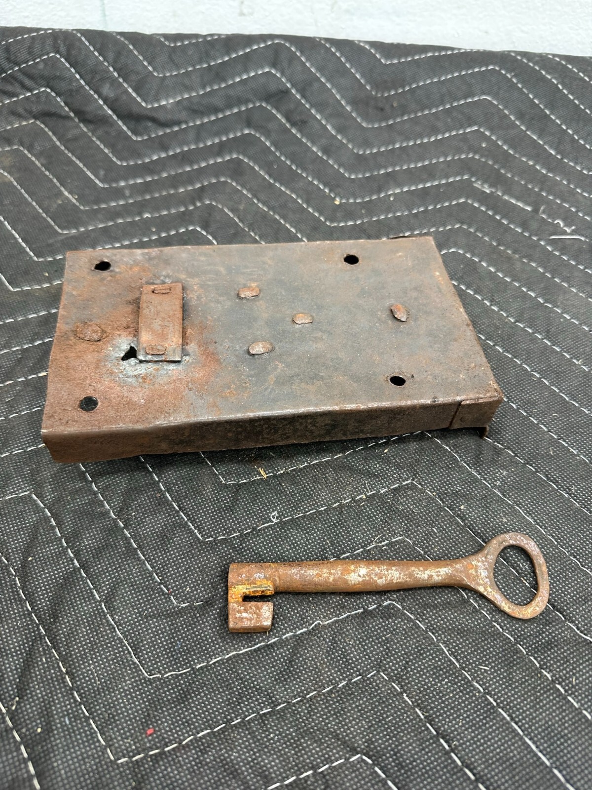 1700S HAND FORGED LOCK & KEY FOR CHEST TREASURE DOWERY CRAB LOCK ...