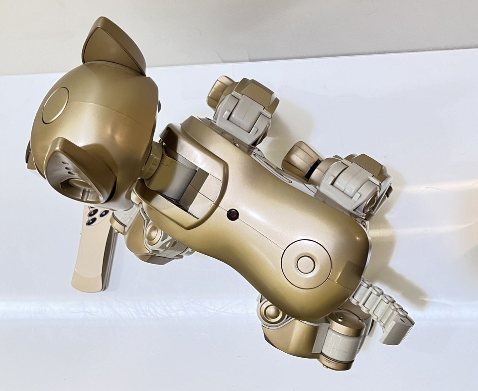 i-Cybie RC GoldRobot Dog by Tiger/Hasbro 2001 With Remote *No Battery ...