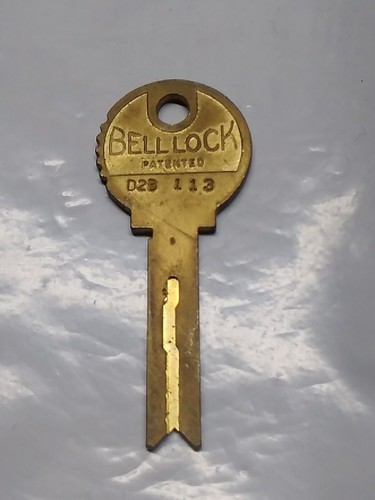 Bell Lock Key Antique Slot Machine Jukebox Penny Arcade # D2B113 D2B ...