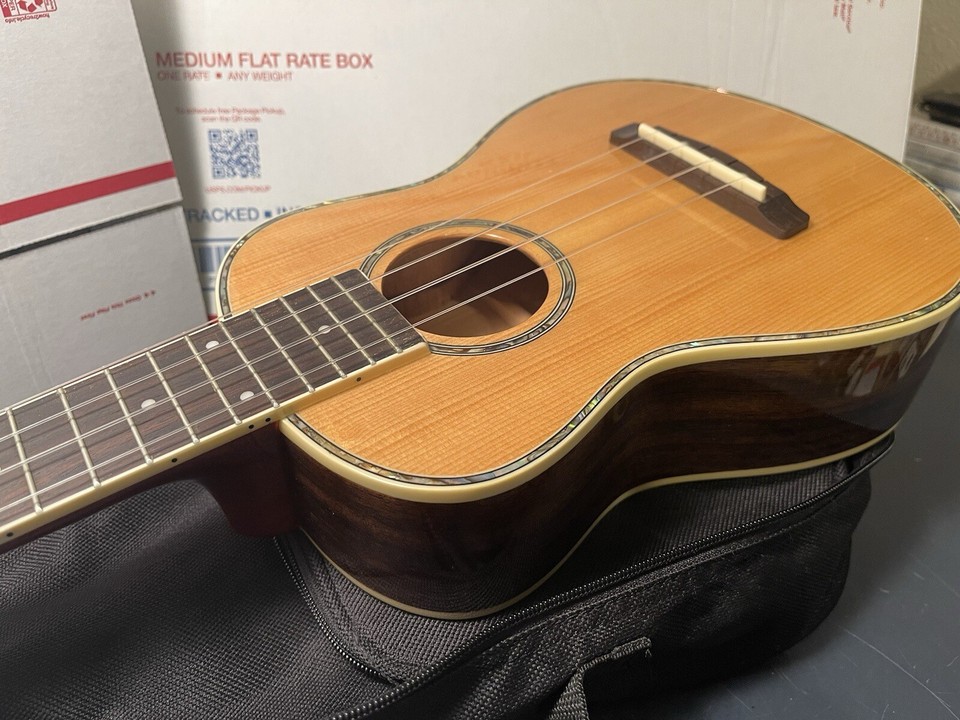 Greg Bennett Uk-70 Ukulele *Pls read* | eBay