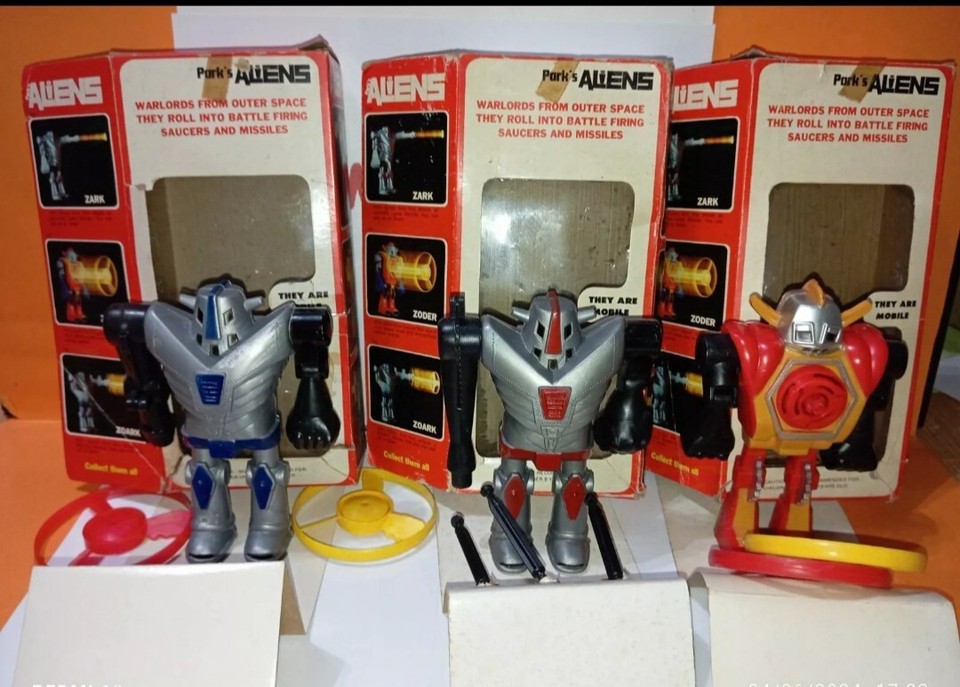 Park's Aliens Warriors Zark,Zoder,Zoark Ufo Diapolon Bootleeg Robot ...