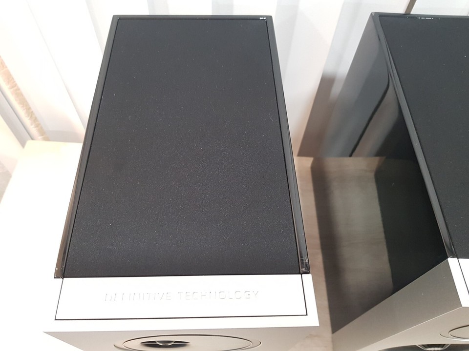 Definitive Technology Demand D9 5.25" Bookshelf Speakers (PAIR) Black ...