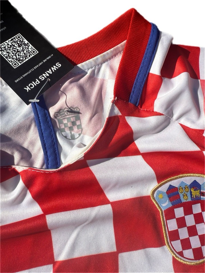 2020/21 Croatia Luka Modric World Cup Home Soccer Jersey Men’s Size L ...
